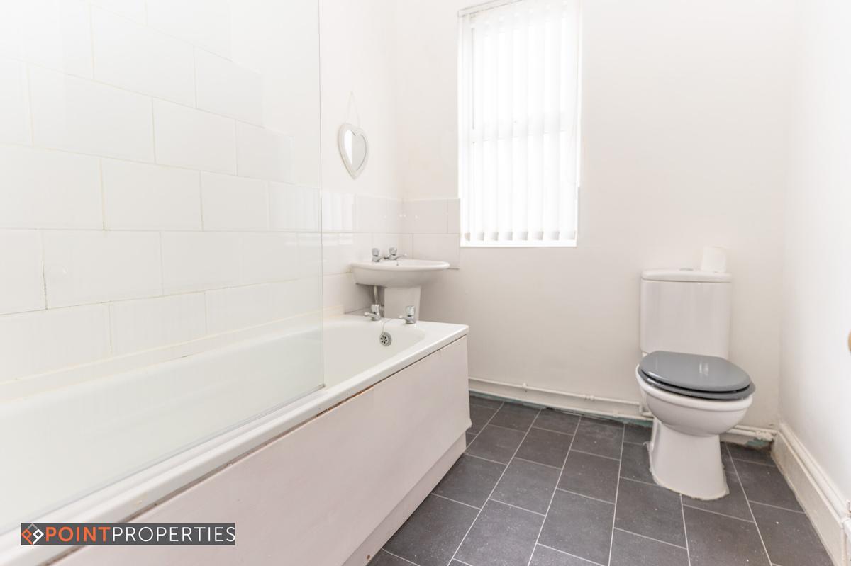 4 bedroom house for rent Crawford Avenue, Liverpool, L18 1DP | UniHomes