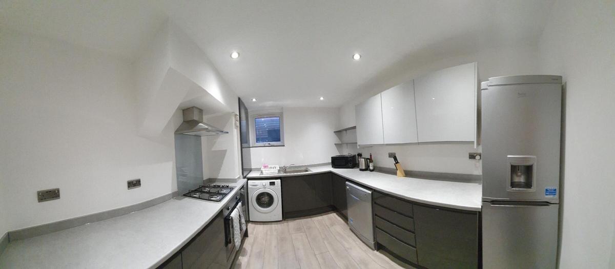 8 bedroom house for rent Delph Lane, Leeds, LS6 2HQ | UniHomes