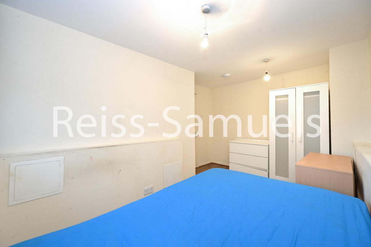 4 bedroom house for rent Cooks Road, London, SE17 3NG | UniHomes