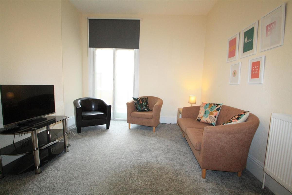 6 bedroom house for rent Magdalen Road Exeter, EX2 4TF | UniHomes