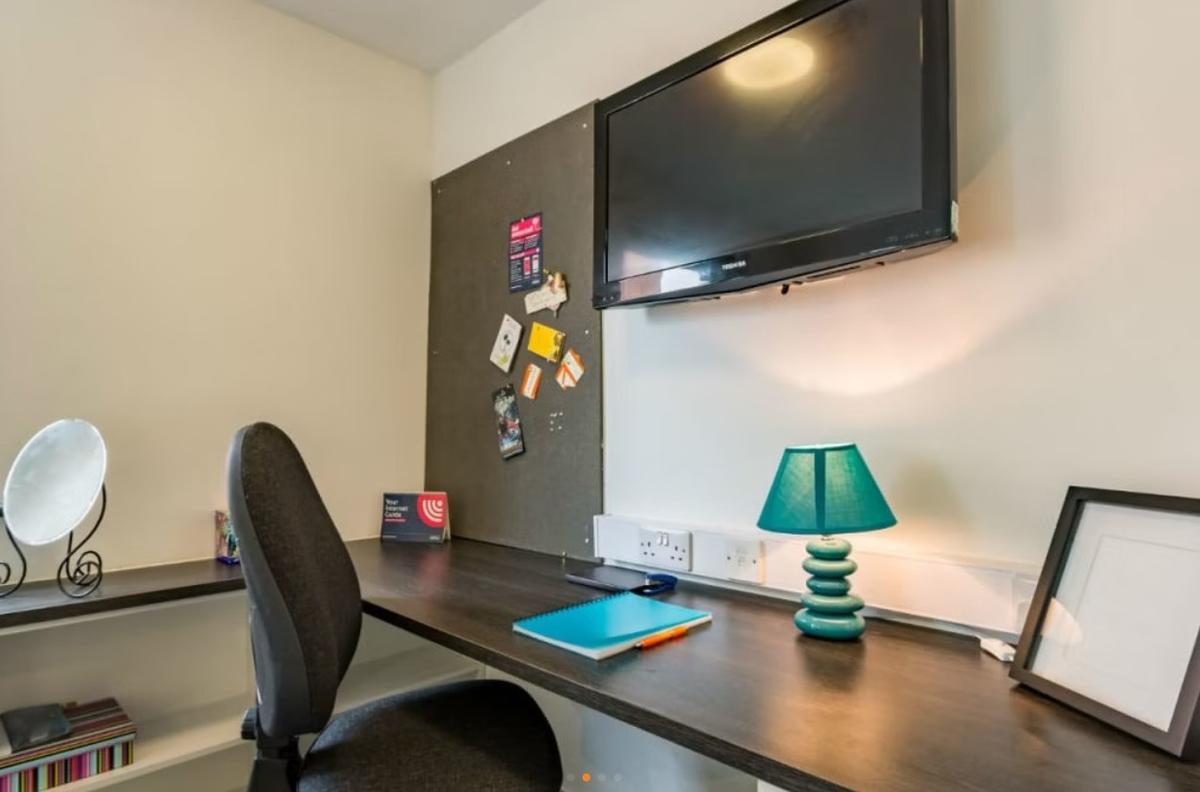 Russell View, Nottingham Student Halls | UniHomes