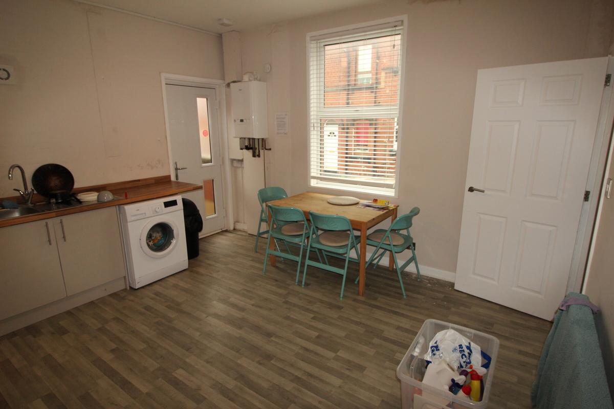 4 bedroom house for rent Christopher Road, Leeds, LS6 2JX | UniHomes