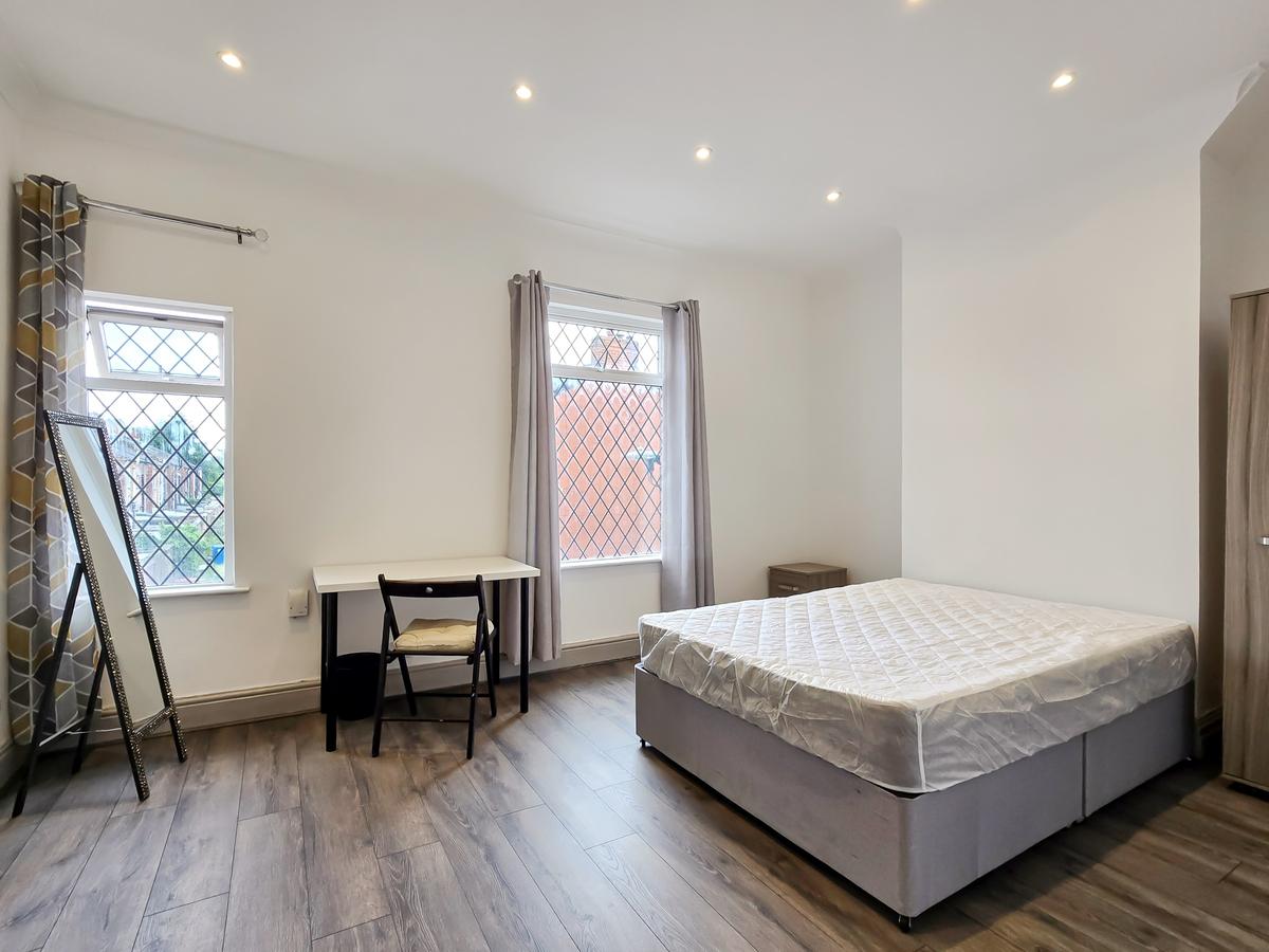 3 bedroom house for rent Fairfield Street Manchester, M6 7FW | UniHomes