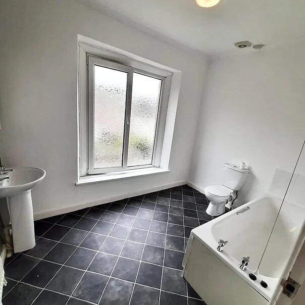 2 bedroom house for rent Brunswick Street Swansea, SA1 4JP | UniHomes