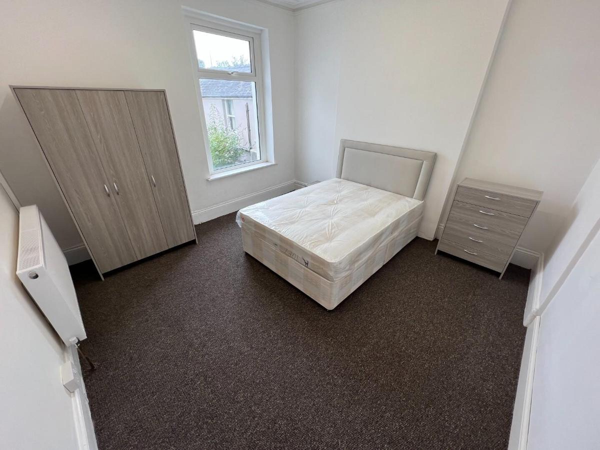 4 bedroom house for rent Albany Road, Cardiff, CF24 3RR | UniHomes