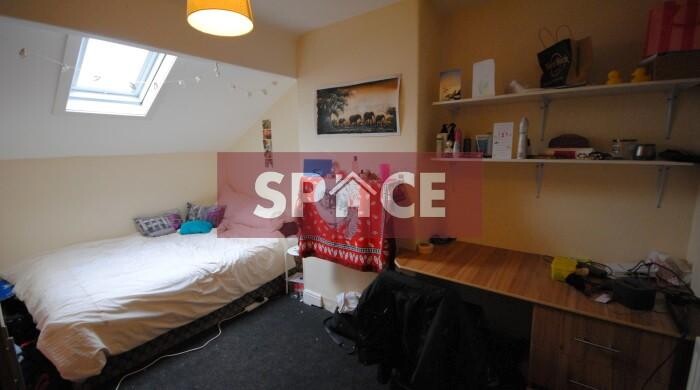 7 bedroom house for rent Manor Drive, Leeds, LS6 1DE | UniHomes