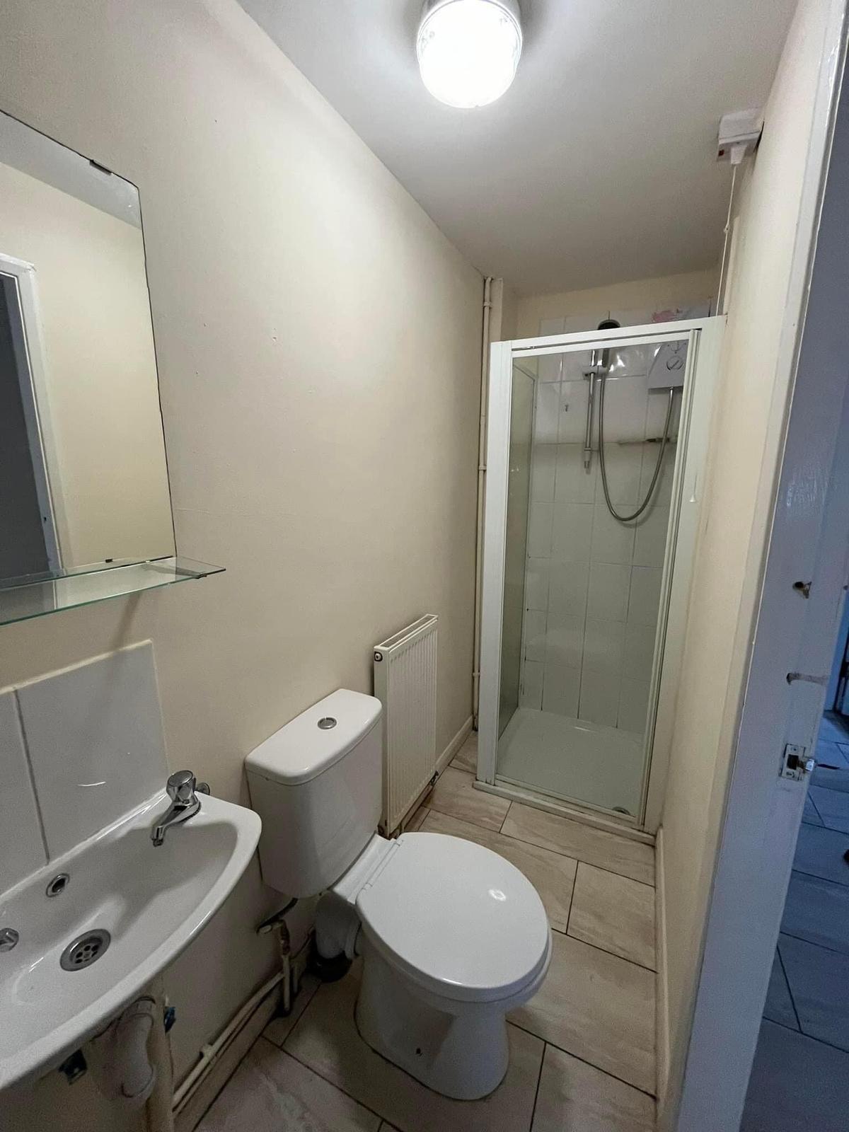 6 bedroom house for rent Portland Road, Nottingham, NG7 4GN | UniHomes