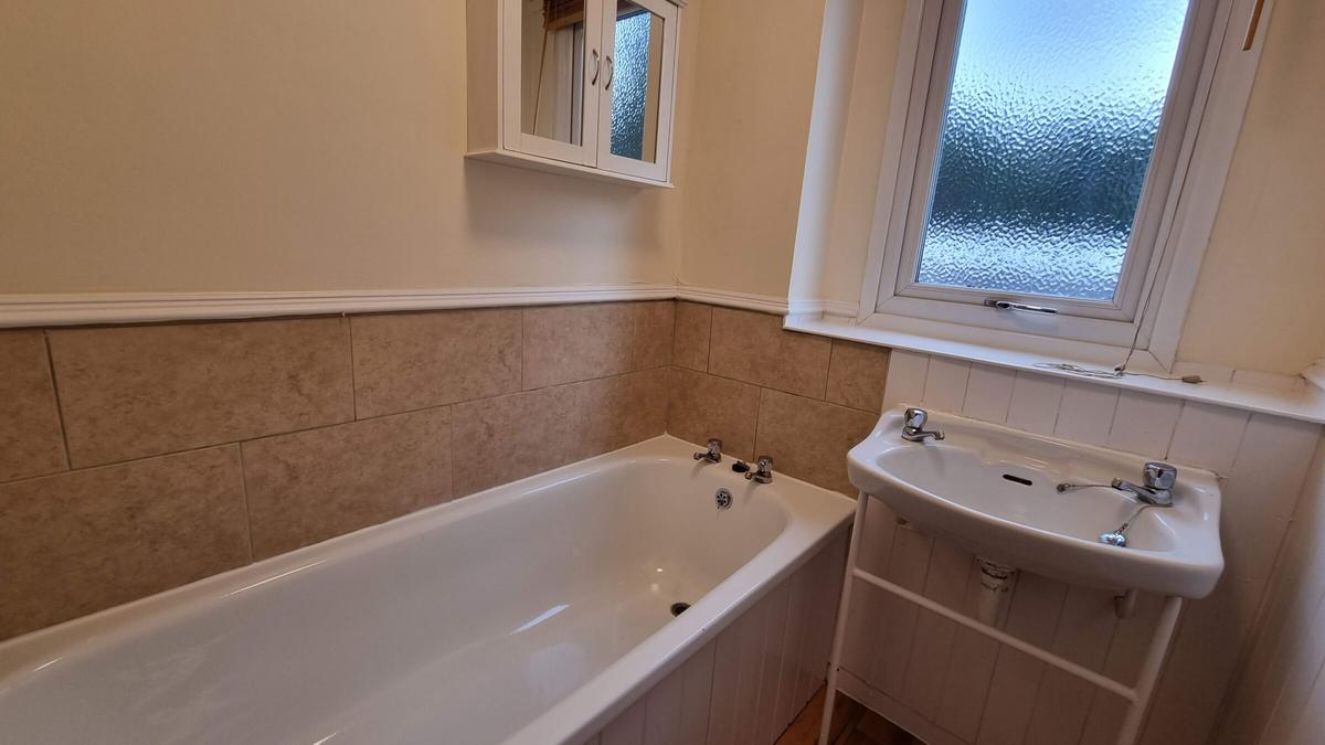 4 bedroom house for rent Woodbridge Fold Leeds, LS6 3LX | UniHomes