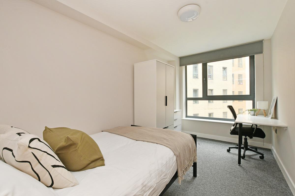 4 bedroom apartment for rent West One Development, Fitzwilliam Street ...