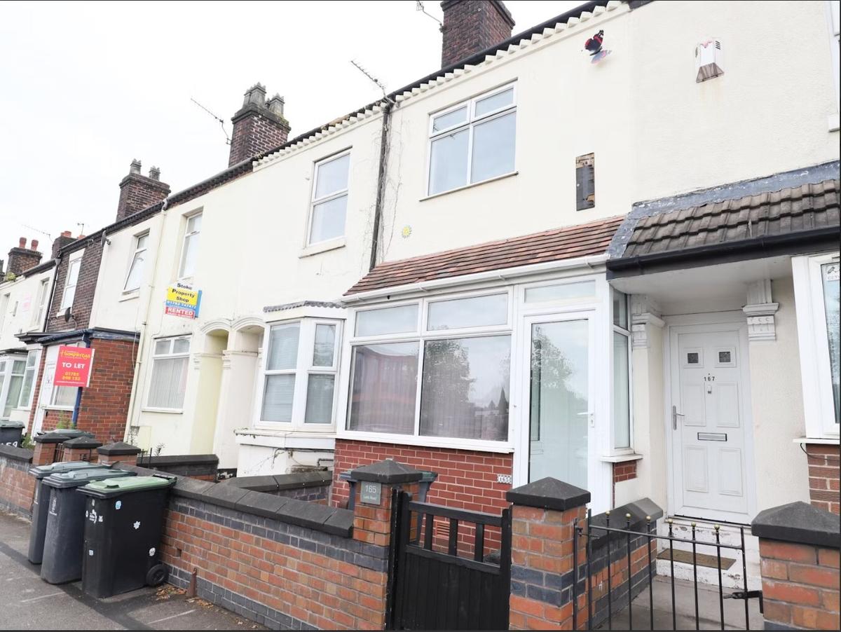 3 Bedroom House For Rent Leek Road Stoke On Trent St4 2bw Unihomes