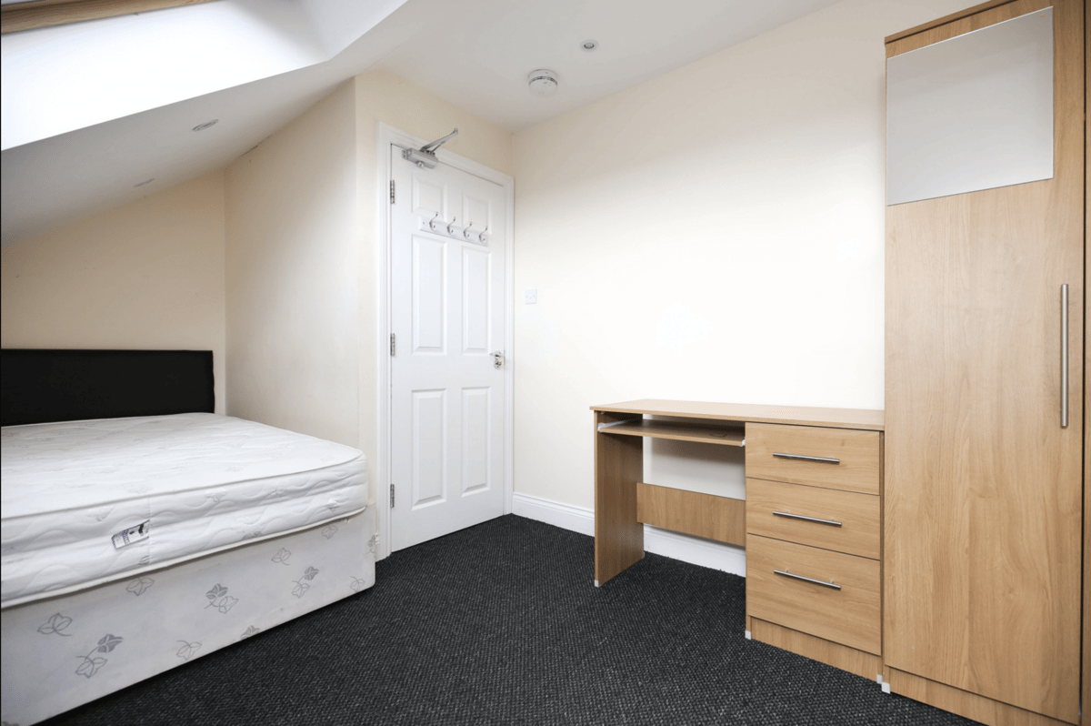 8 bedroom house for rent Devonshire Place Newcastle, NE2 2NB | UniHomes