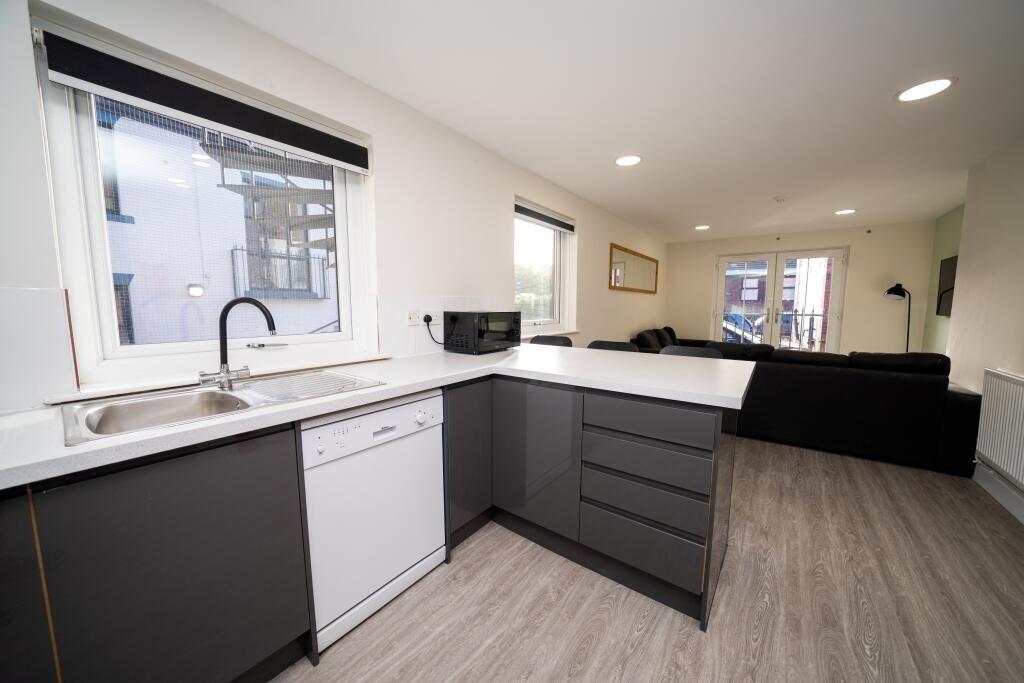 3 bedroom apartment for rent Broomhall Street Sheffield, S3 7SQ | UniHomes