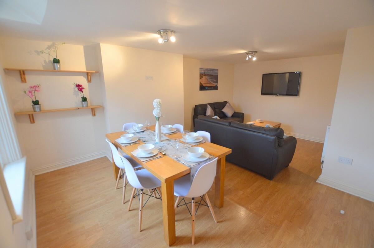 6 bedroom house for rent Meldon Terrace, Newcastle, NE6 5XP | UniHomes