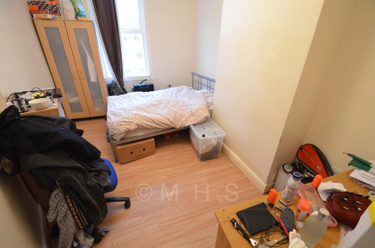 4 bedroom house for rent Delph Lane Leeds, LS6 2HQ | UniHomes