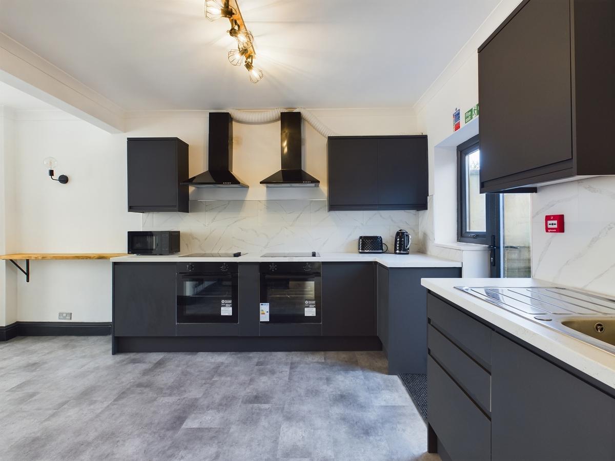 7 bedroom house for rent Monks Park Avenue Bristol, BS7 0UN | UniHomes