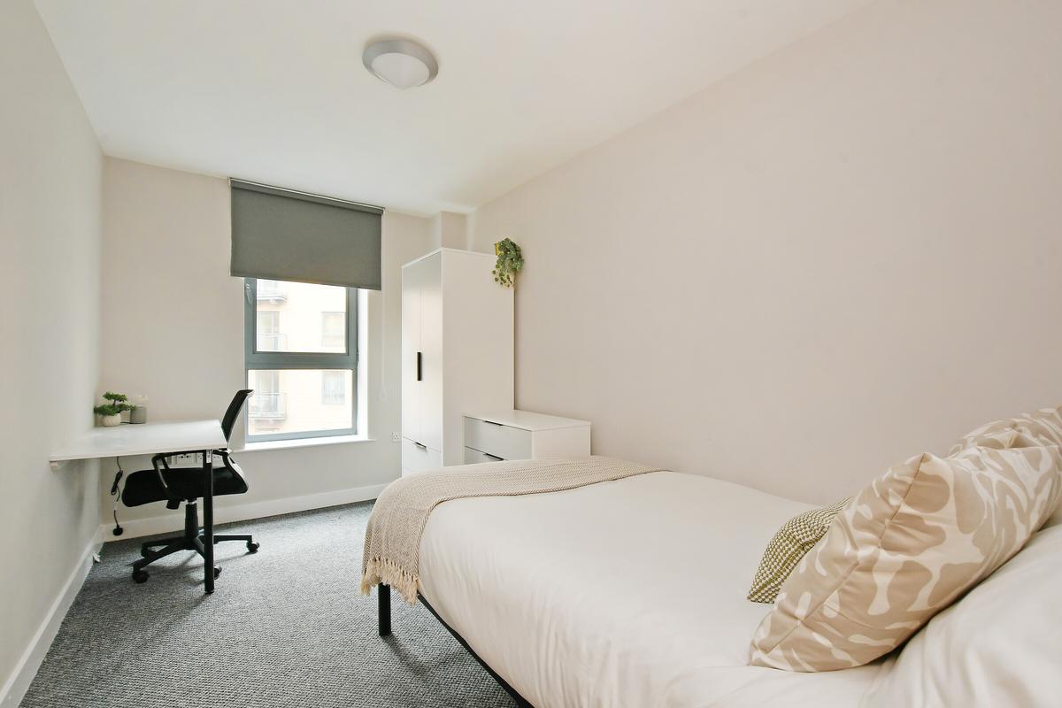 4 bedroom apartment for rent West One Development, Fitzwilliam Street ...