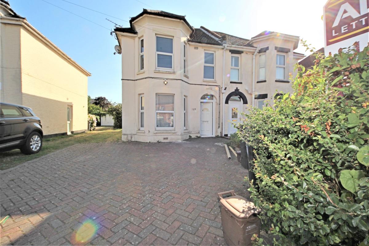 6 bedroom house for rent Stewart Road Bournemouth, BH8 8PB | UniHomes