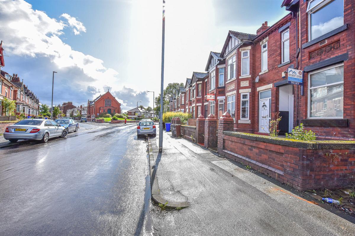 5 bedroom house for rent Daisy Bank Road, Manchester, M14 5QP | UniHomes