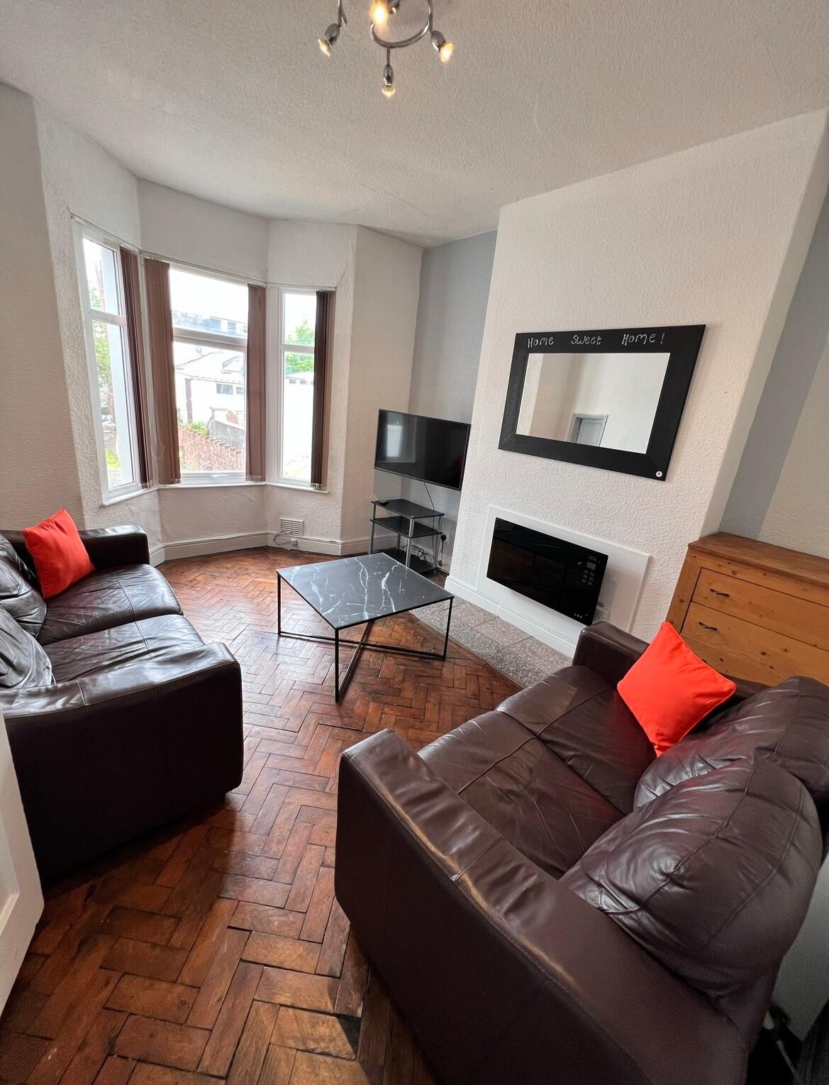 4 bedroom house for rent Flaxland Avenue Cardiff, CF14 3NT | UniHomes