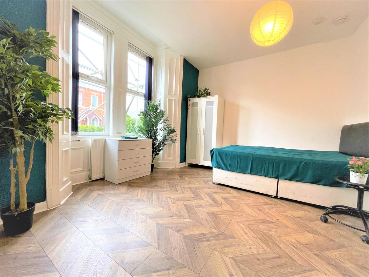 5 bedroom house for rent Falmouth Road, Newcastle, NE6 5NT | UniHomes