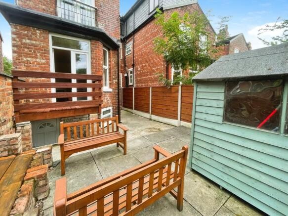 5 bedroom house for rent Beech Grove Manchester, M14 6UY | UniHomes