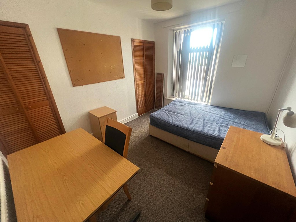 3 bedroom apartment for rent Victoria Terrace Swansea, SA1 4LS | UniHomes