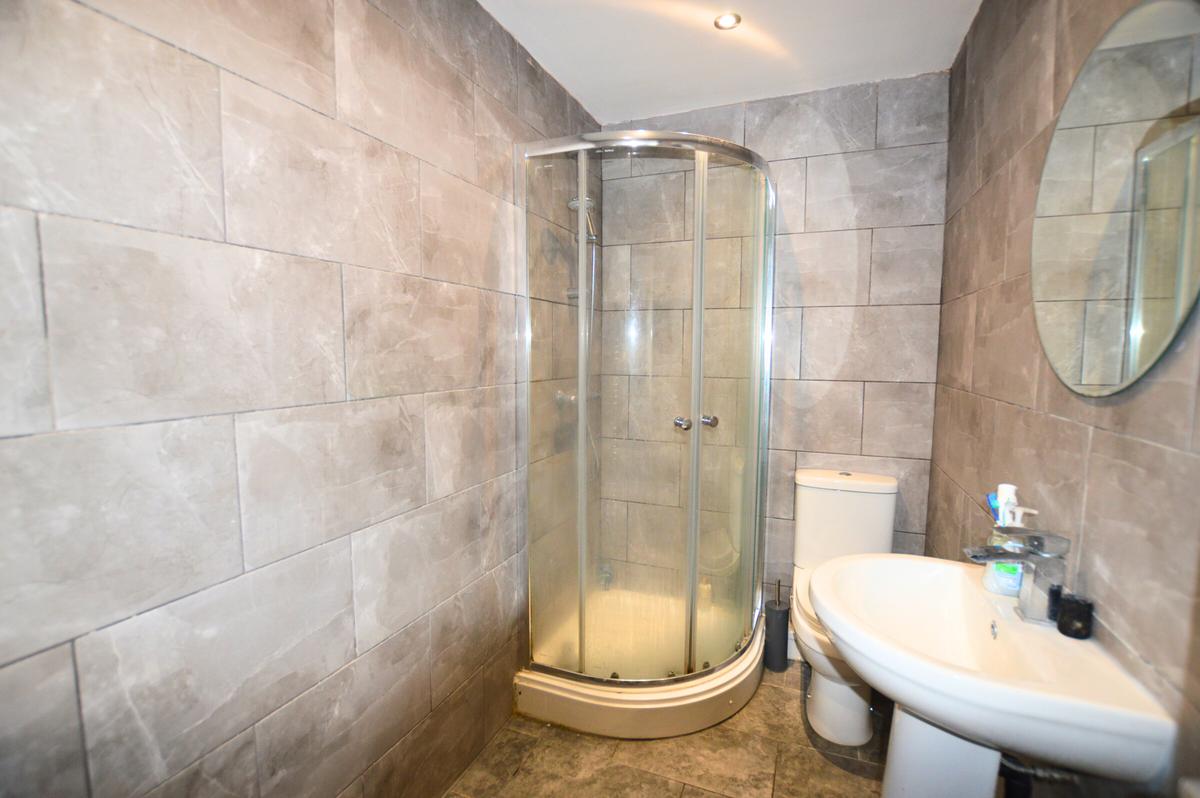 4 bedroom house for rent Well Close Rise, Leeds, LS7 1HT | UniHomes