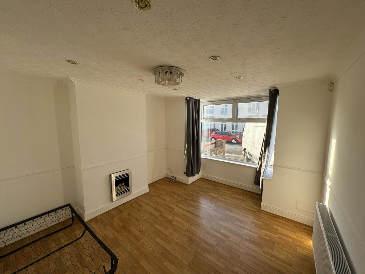 5 bedroom house for rent Savoy Road Bristol, BS4 3SZ | UniHomes