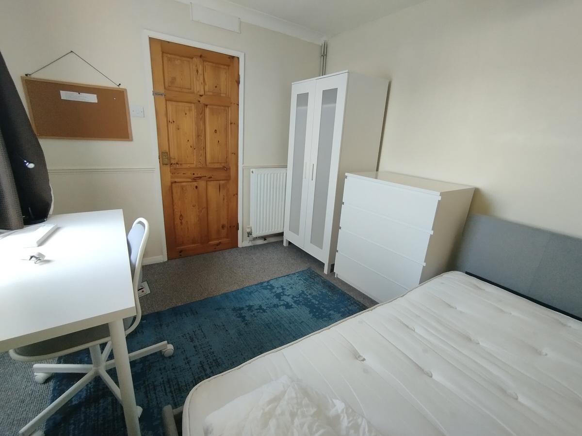 6 bedroom house for rent Meare Road, Bath, BA2 5PX | UniHomes