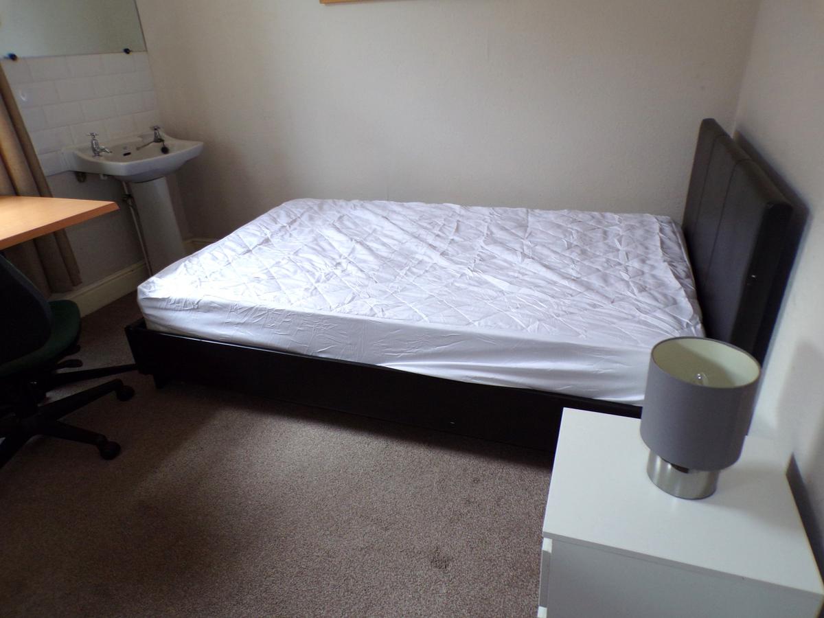 5 bedroom house for rent Montgomerie Road Portsmouth, PO5 1ED | UniHomes