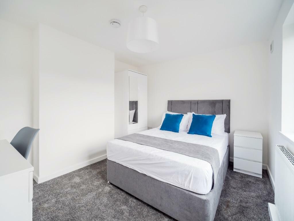 5 bedroom house for rent Blenheim Drive, Bristol, BS34 7AX | UniHomes