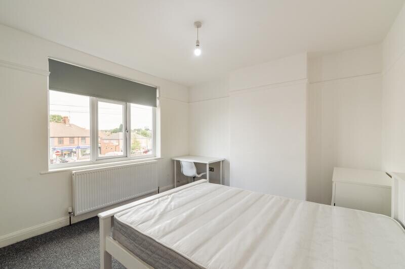 2 bedroom house for rent Nuthall Road Nottingham, NG8 5AS | UniHomes