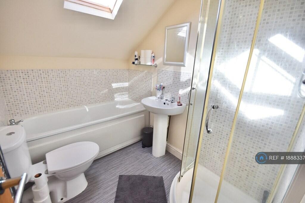 8 bedroom house for rent Harriet Street Cardiff, CF24 4BU | UniHomes