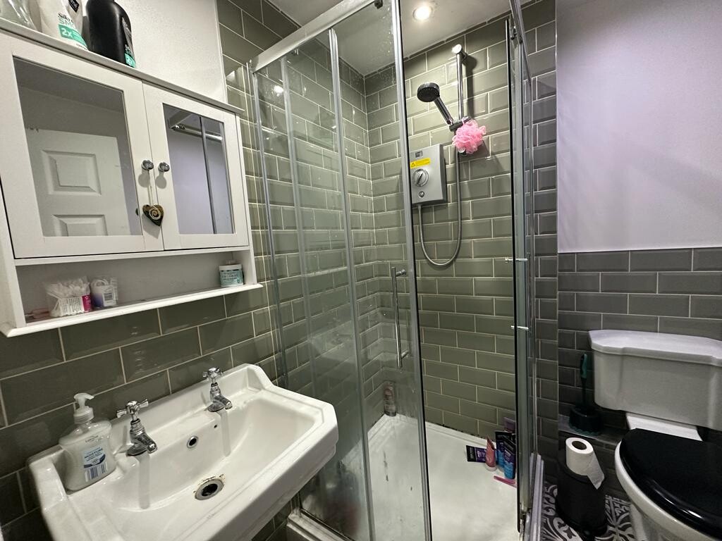 2 bedroom apartment for rent Queen Square, Leeds, LS2 8AF | UniHomes