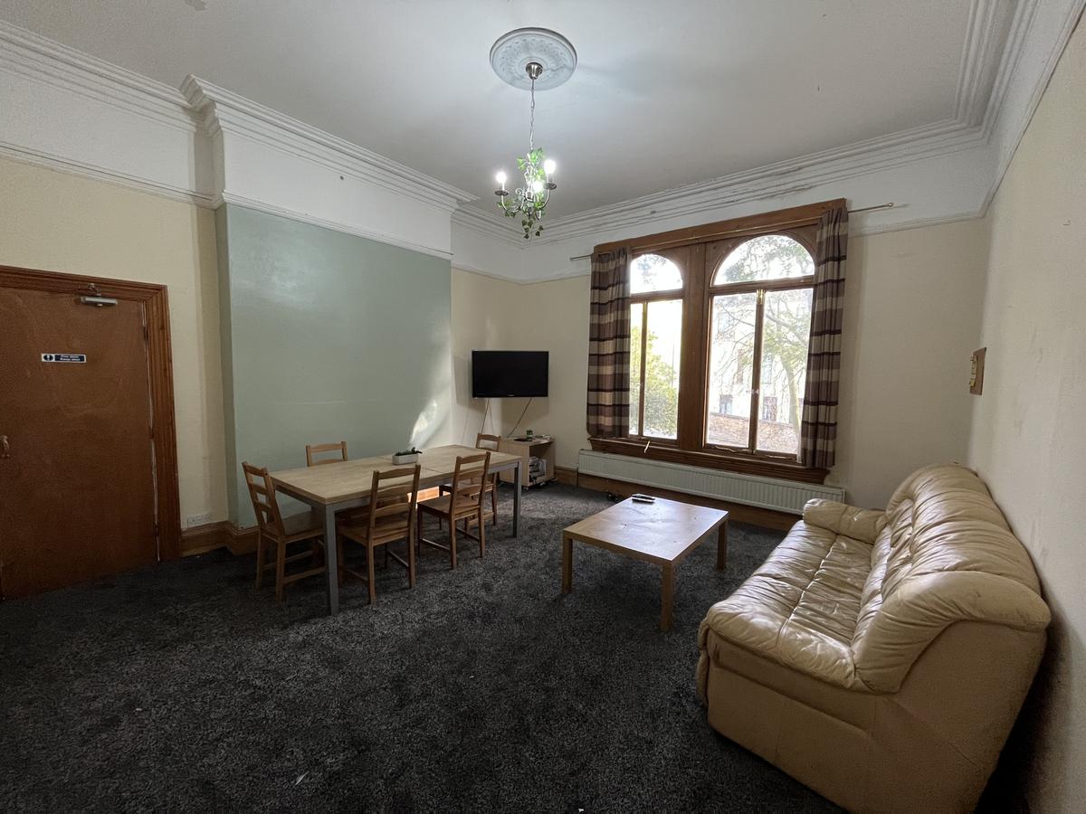 11 bedroom house for rent St. Johns Terrace, Leeds, LS3 1DY | UniHomes