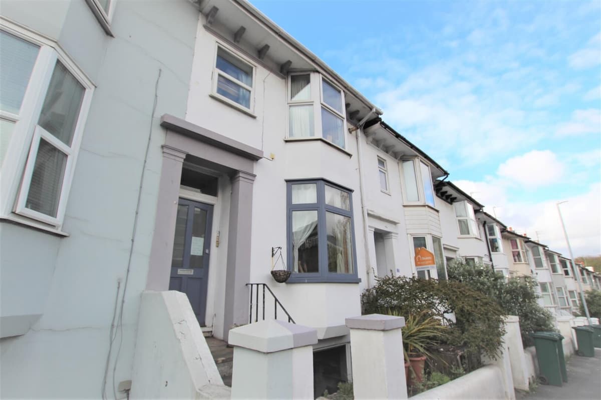 3 Bedroom Apartment For Rent New England Road Brighton Bn1 3tu Unihomes