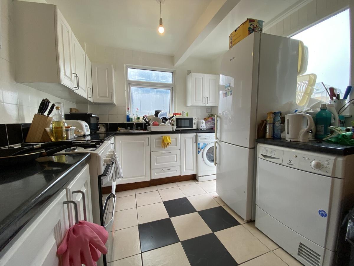 4 bedroom house for rent Maindy Road, Cardiff, CF24 4HL | UniHomes