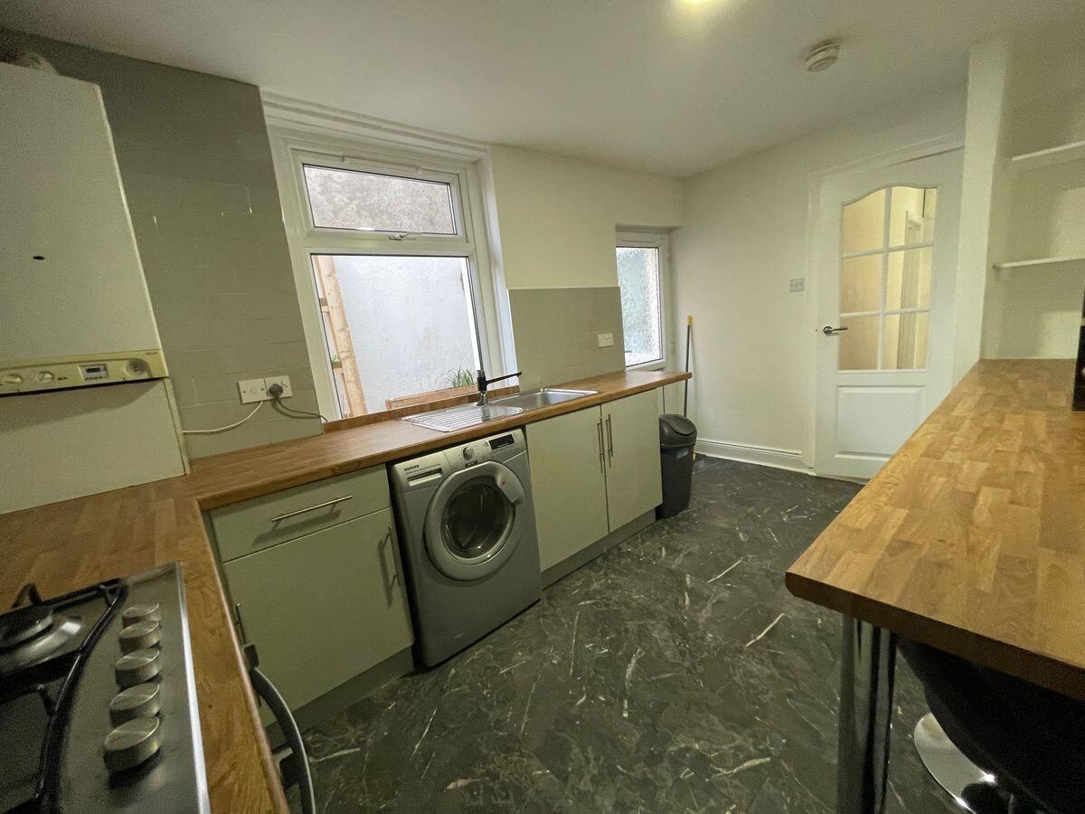 4 bedroom house for rent Comet Street, Cardiff, CF24 0JA | UniHomes