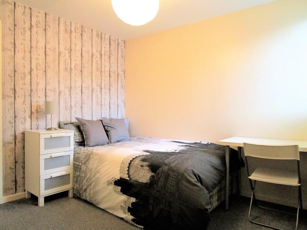 4 bedroom house for rent Woodbridge Fold, Leeds, LS6 3LX | UniHomes