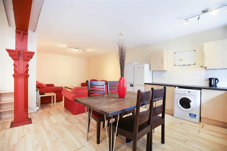 5 bedroom apartment for rent Leazes Arcade, Newcastle, NE1 4PF | UniHomes