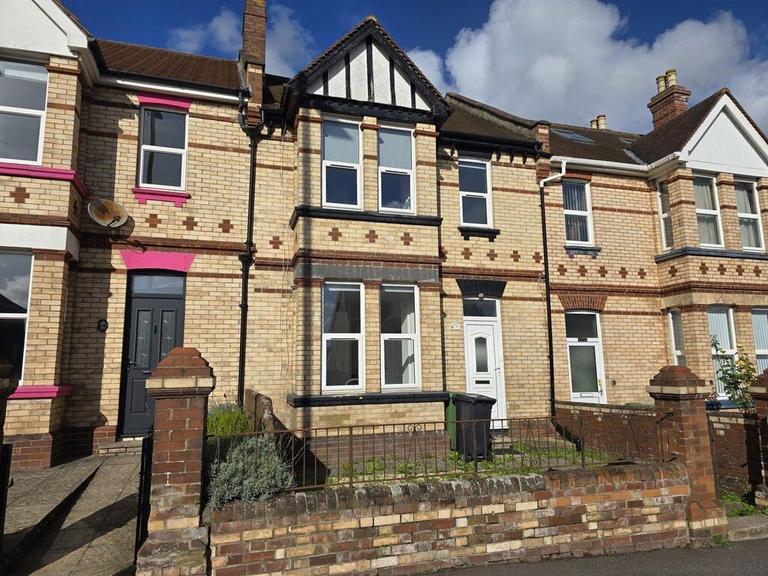 5 bedroom house for rent Pinhoe Road Exeter, EX4 7HJ | UniHomes