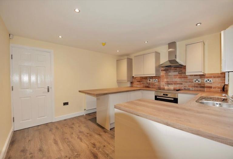 2 bedroom house for rent Welton Place, Leeds, LS6 1EW | UniHomes