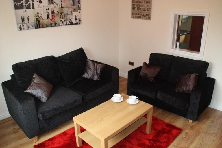 5 bedroom house for rent J J Thomson Mews Manchester, M14 6JT | UniHomes