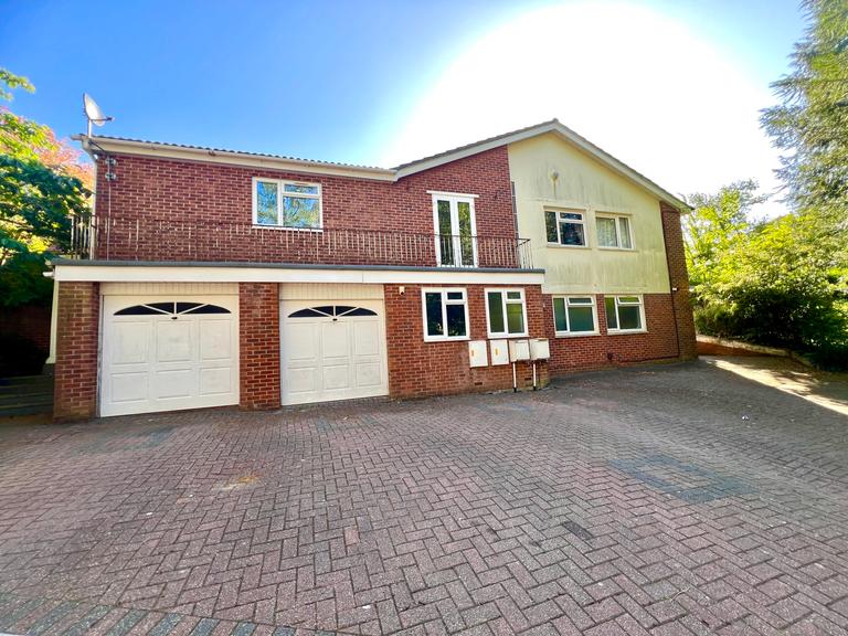 3 bedroom apartment for rent Northwood Close Southampton, SO16 3QJ ...