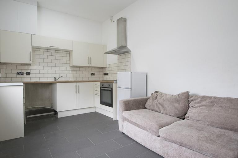 2 bedroom house for rent Brithdir Street Cardiff, CF24 4LE | UniHomes