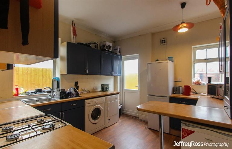 5 bedroom house for rent Albany Road, Cardiff, CF24 3NT | UniHomes