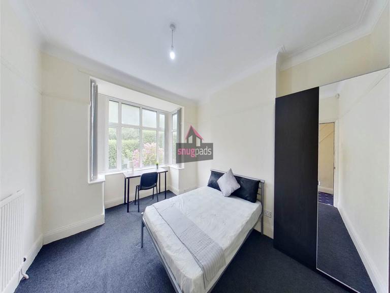 4 bedroom house for rent Bolton Road Manchester, M6 7NU | UniHomes