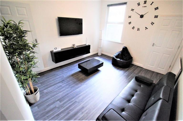 4 bedroom house for rent Vine Street, Coventry, CV1 5NH | UniHomes