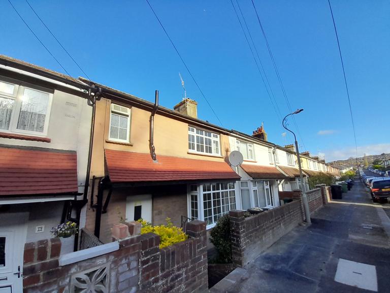4 bedroom house for rent Dudley Road East Sussex Brighton, BN1 7GN ...
