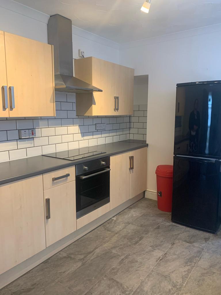 4 bedroom house for rent Rhondda Street Swansea, SA1 6EU | UniHomes